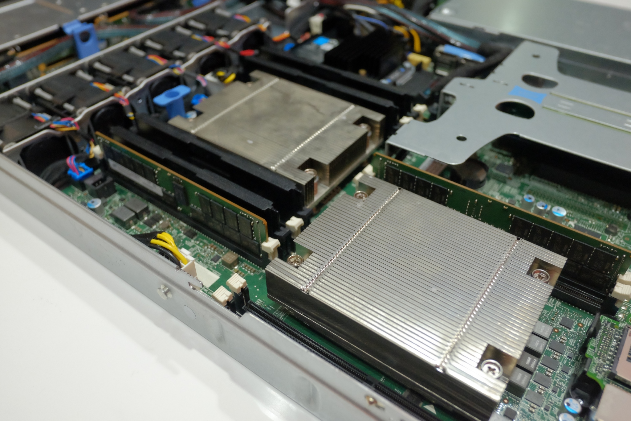 Dell R430 server มือสอง ราคาถูก ! server เร็ว แรง | บริการจัดส่งทั่วประเทศ